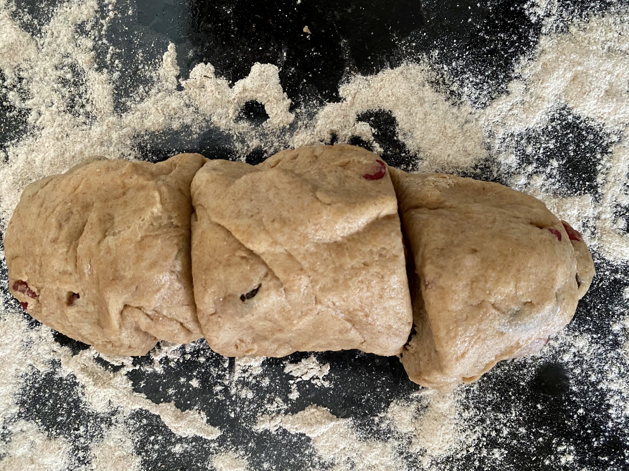 Healthy Braided Easter Bread with Raisins (Pane Di Pasqua) - The ...
